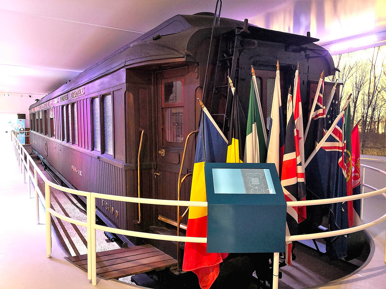 Historical site and Museum in the forest of Compiègne - Adrian Roads